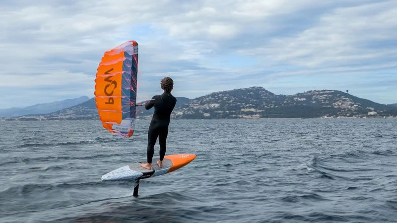 Parawing: la nuova tendenza del 2025 tra gli sport acquatici ...